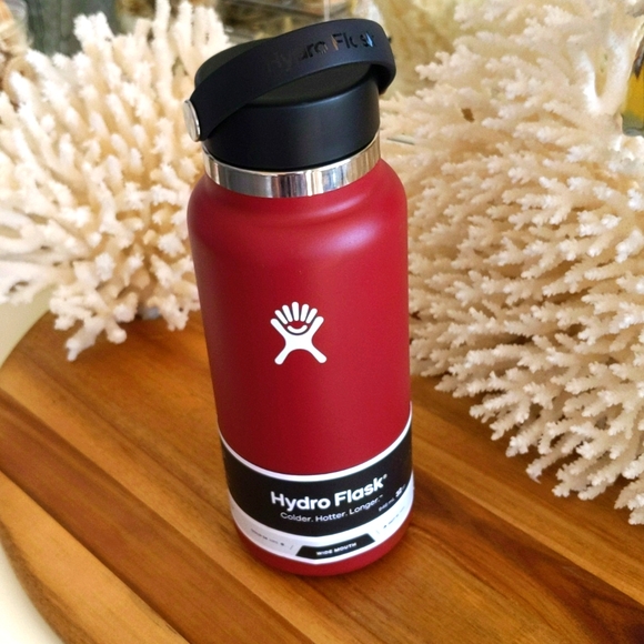 Hydro Flask | Dining | Hydro Flask Nwt 32 Oz Berry Wide Mouth Standard ...